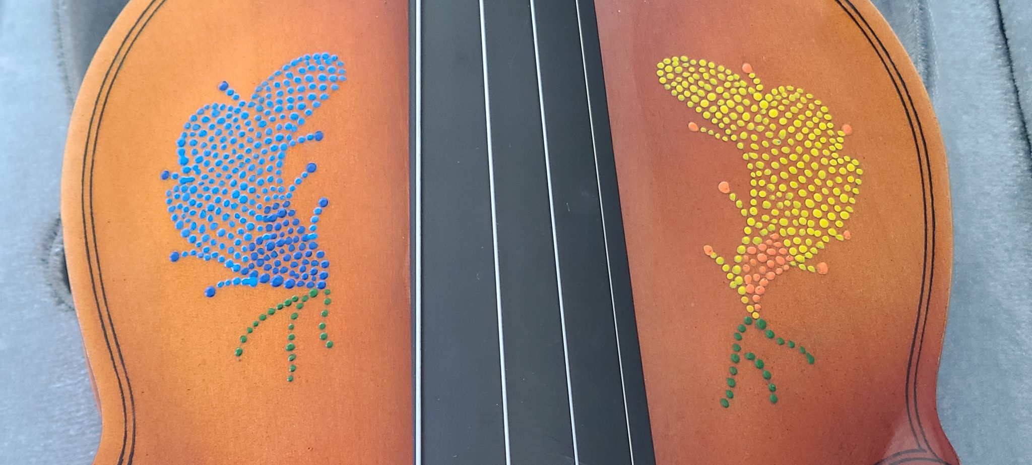 Fiddle With Metis Beadwork Design Violon Avec Dessin de Perlage Métis ...